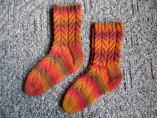 Ravelry: Jillyrae's Canyon Cascade Socks