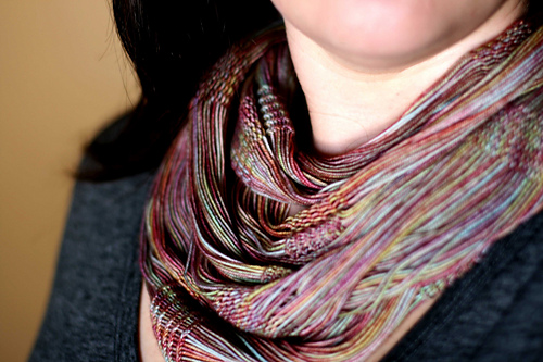 Ravelry: String Theory Scarf pattern by Vivian Aubrey