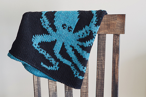 Ravelry: Double Knit Kraken Cowl pattern by kraftling