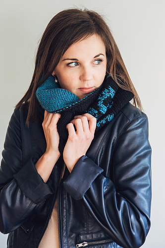 Ravelry: Double Knit Kraken Cowl pattern by kraftling