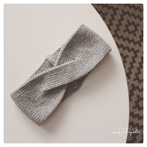 Ravelry: 192-26 Polar Twist pattern by DROPS design