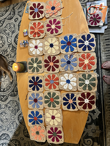 Ravelry: Vintage granny flower pattern by Frisian Knitting