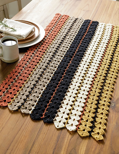 Ravelry: Shell Strip Runner pattern by Joyce Geisler