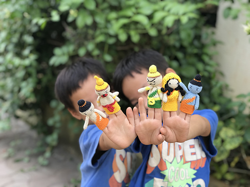 Ravelry: Ramayana finger puppets pattern by Joy PhamSontakke