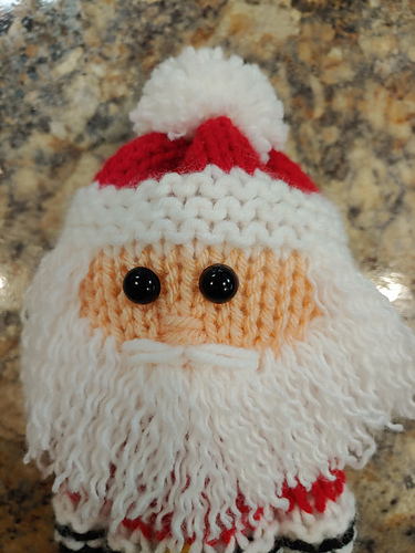 Ravelry: Loom Knit Santa Claus pattern by Jen Tipton