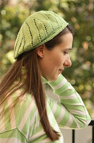 Ravelry: Spiral Spring Beret pattern by Julia Kroyan