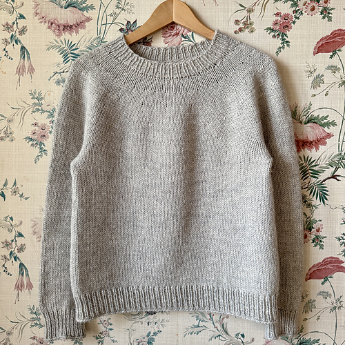 Ravelry: First Star sweater pattern by Julia Piro