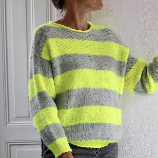 Ravelry: Kumo Sweater pattern by Julia Wilkens