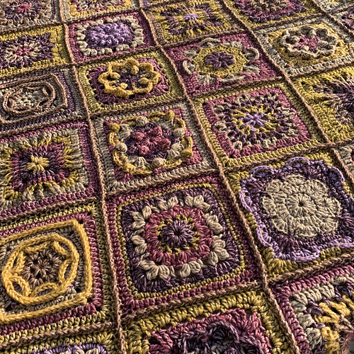 Ravelry: Octa'ghan pattern by Julie Yeager