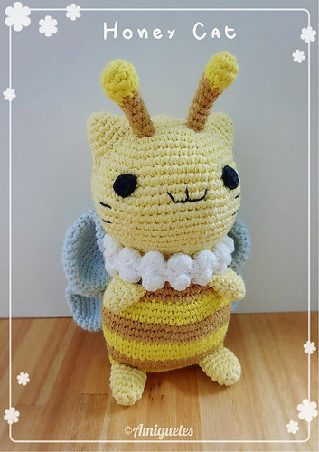 Ravelry: Honey Cat pattern by Julie Glam
