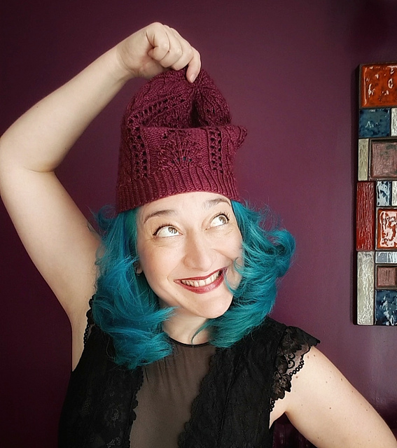 Ravelry: Filigree Hat pattern by Julie Knits in Paris