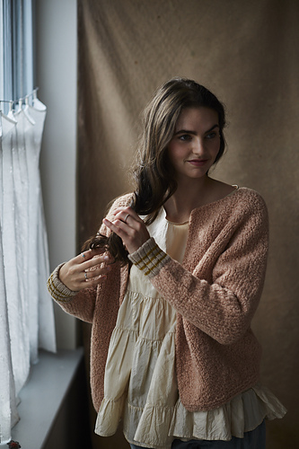 Ravelry: Cloud Cardigan pattern by Fabienne Gassmann