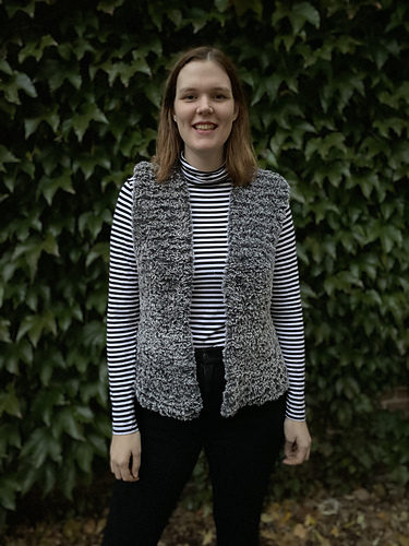 Ravelry: Howl Vest pattern by Juliette Williams