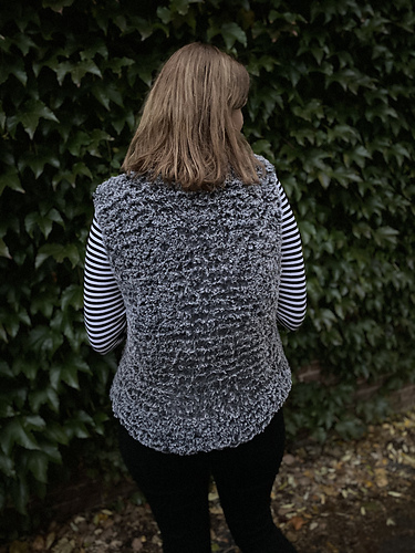Ravelry: Howl Vest pattern by Juliette Williams