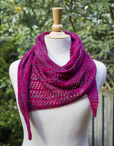 Ravelry: Flirt pattern by Annie Baker Designs