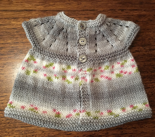 Ravelry: all-in-one baby top pattern by marianna mel
