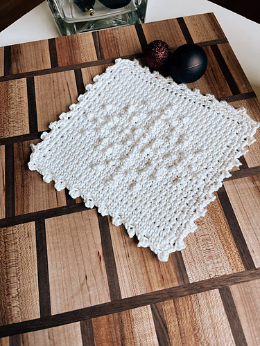 Ravelry: The Holiday Snowflake Dishcloth pattern by Teuta Acosta