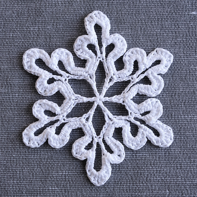 Ravelry: Heart Love Snowflake pattern by Jessica Wifall