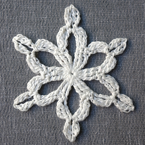 Ravelry: Flamingo Snowflake pattern by Jessica Wifall