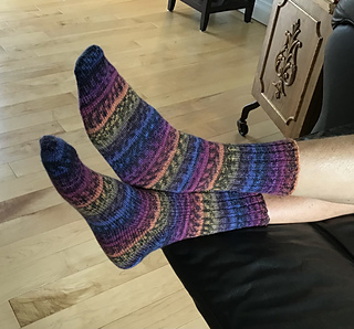 Ravelry: Toe up fleegle heel socks pattern by Knitting Three Together