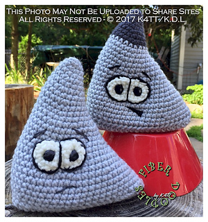 Ravelry: Finneus the Shark Fin Paperweight or Plush pattern by K4TT