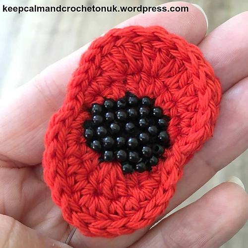 Ravelry: Poppy Brooch pattern by Heather C Gibbs (KCACO.UK)
