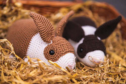 Ravelry: Dutch Bunnies pattern by Heather C Gibbs (KCACO.UK)