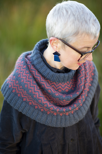 Ravelry: Knowe pattern by Kate Davies Designs