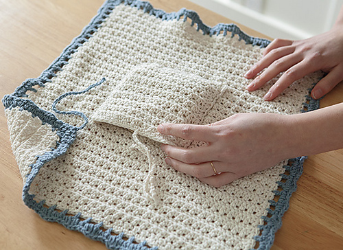 Ravelry: Crocheted Bread Warmer pattern by Kim Cameron