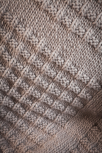 Ravelry: Quadrat pattern by Glenna C.