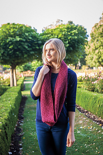 Ravelry: Broken Garter Cowl pattern by Sarah Sundermeyer