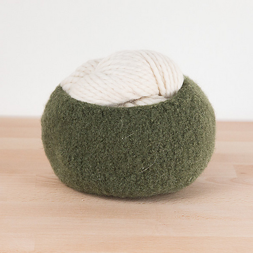 Ravelry: Felted Bowls pattern by Emily Kintigh