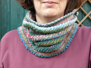 Ravelry: KaRo18's Willow Cowl