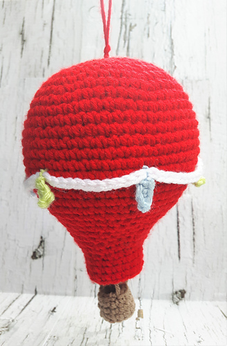 Ravelry: Hot air balloon pattern by Julie Z Asselin