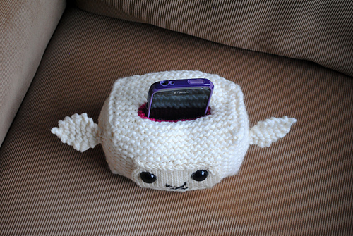 Ravelry: Sheep Head Cell Phone Holder pattern by Kalliopi Aronis