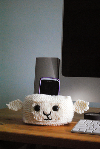 Ravelry: Sheep Head Cell Phone Holder pattern by Kalliopi Aronis