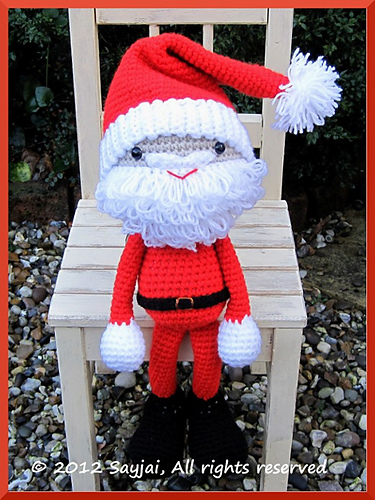 Ravelry: Huggy Santa Amigurumi pattern by Sayjai Thawornsupacharoen