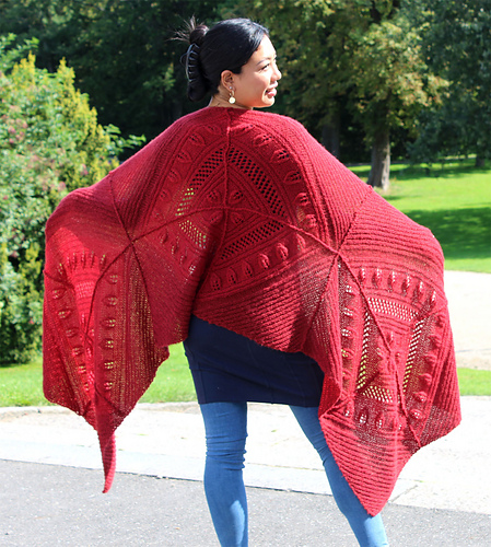 Ravelry: Oldemors sjal pattern by Karen Noe