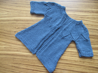 Ravelry: KarinaT's Baby Cardy in grey-blue