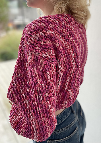 Ravelry: Cropped Alpine Stitch Sweater pattern by Karmen Režek