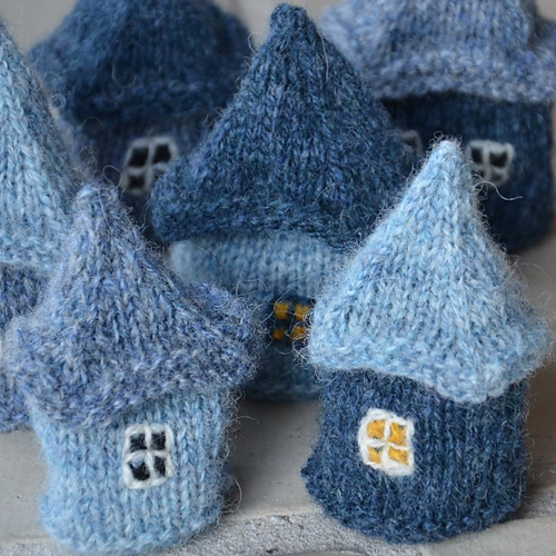 Ravelry: Little House pattern by Tina Vejlø Andersen