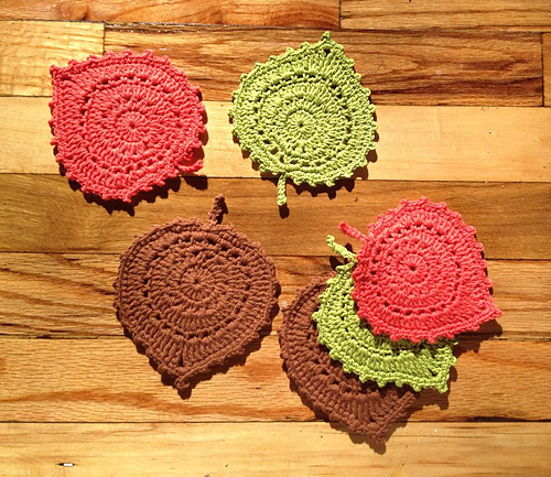 Ravelry: Leaf Coasters pattern by Katherine Laight