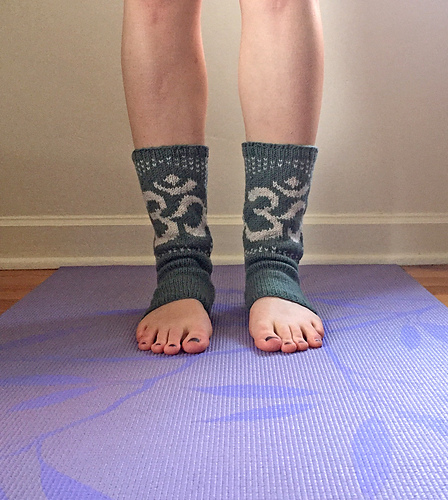 Ravelry: Om Yoga Sock pattern by Kate Running