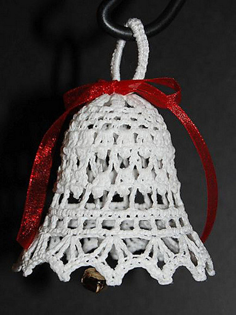 Ravelry: Small Christmas Bell #1 pattern by Kathryn White