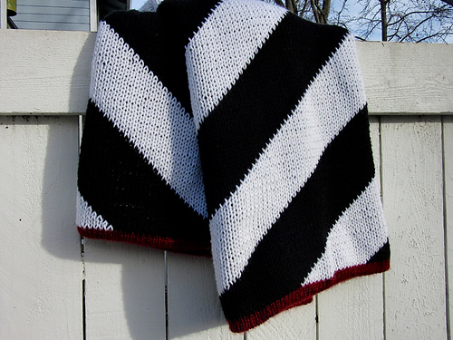 Ravelry: High Contrast pattern by KateAndTatum Fiber Arts
