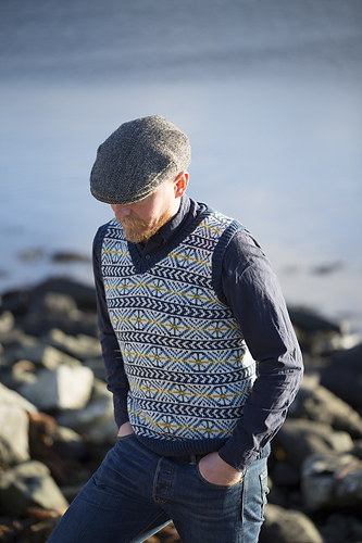 Ravelry: Carraig Fhada pattern by Kate Davies Designs