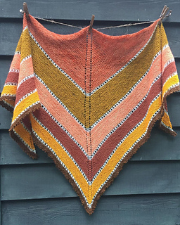 Ravelry: KateLore's Icelandic Autumn Shawl