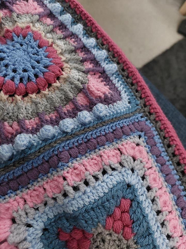 Ravelry: Always Look on the Bright Side pattern by Kathryn Middleton