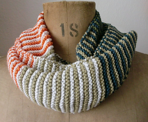 Ravelry: Shift Cowl pattern by Larissa Brown