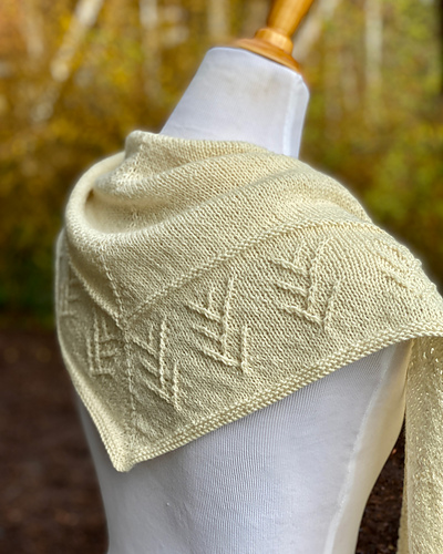 Ravelry: Antler Peak Scarf pattern by Kay Hopkins